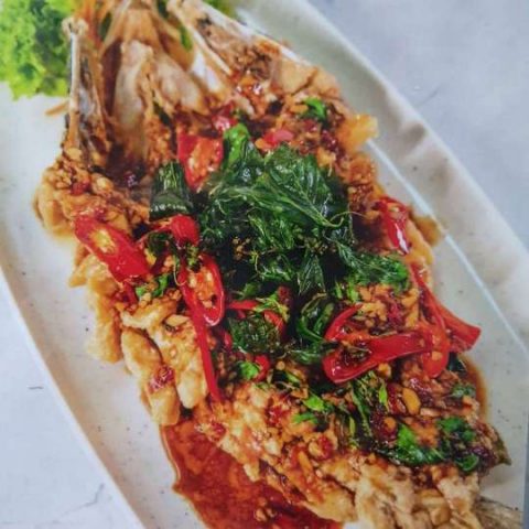 Deep Fried Barramundi with Chilli Basil – Home Thai
